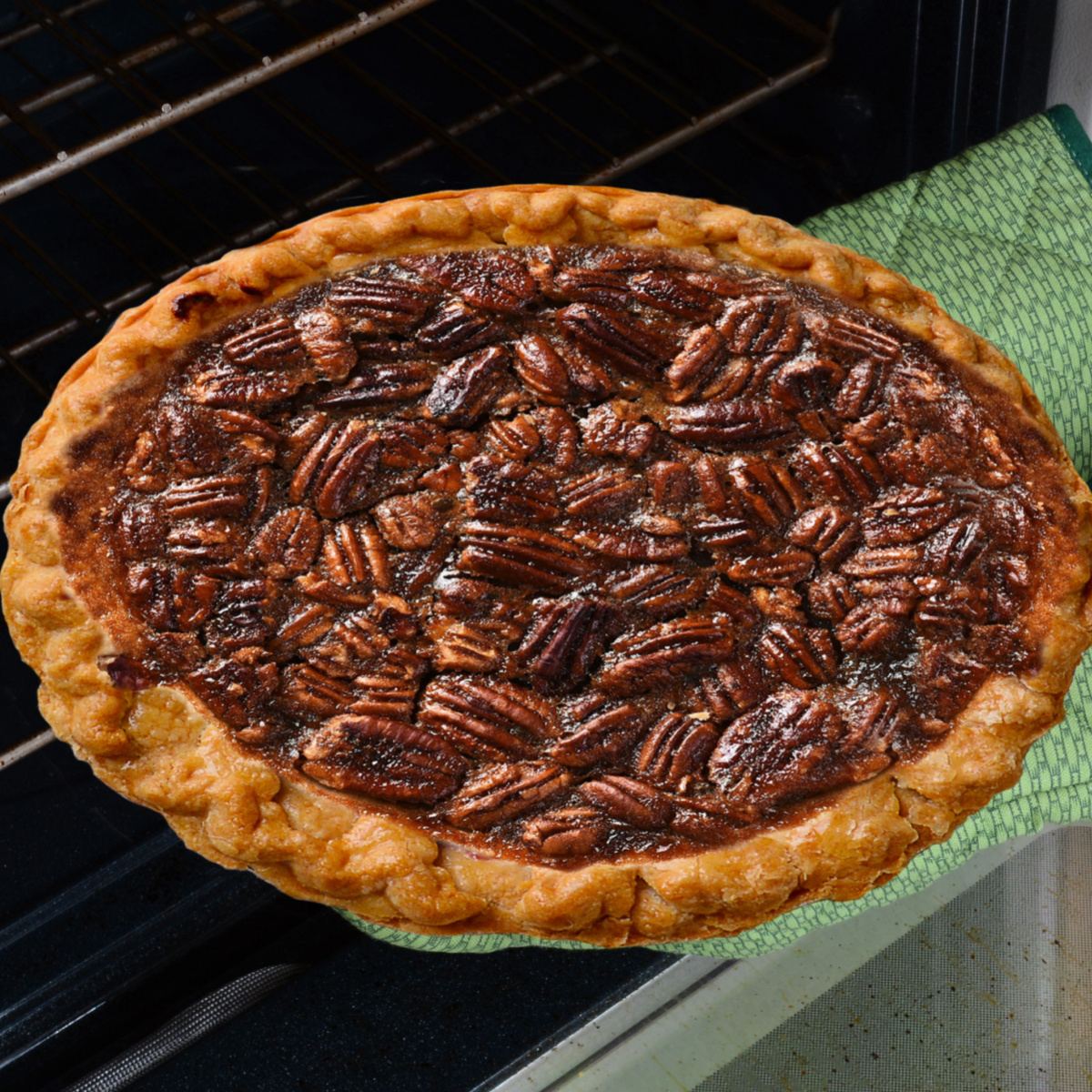Easy Pecan Pie Recipe (Using Store-Bought Pie Crust)
